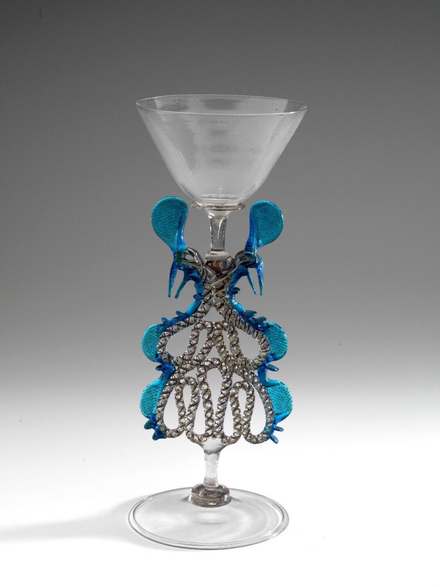 winged glass - Museum Boijmans Van Beuningen