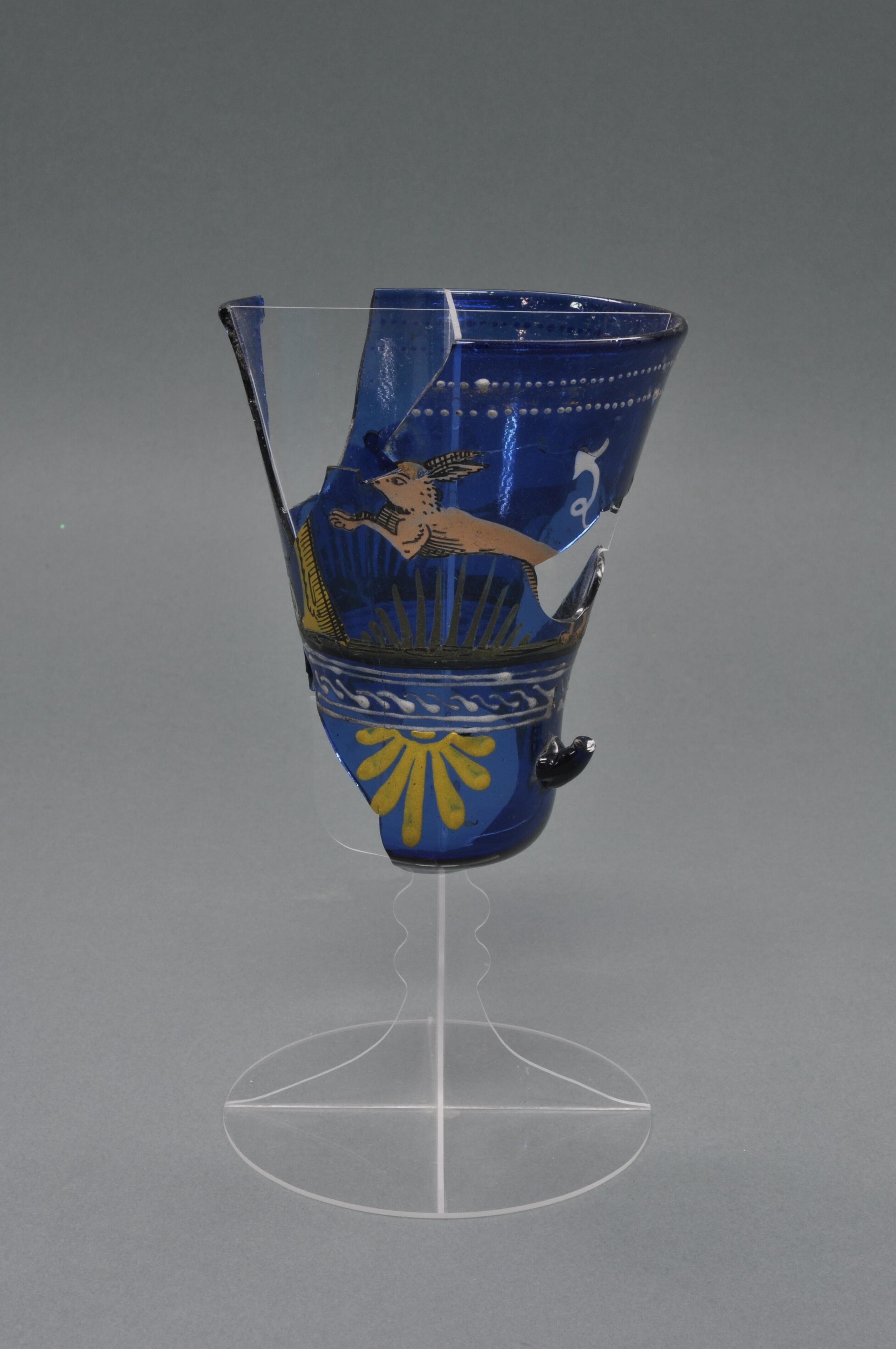 ring beaker - Museum Boijmans Van Beuningen